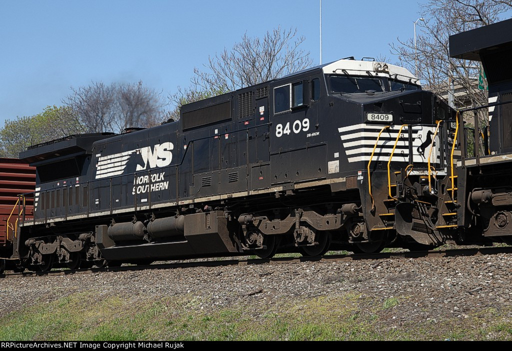 NS 8409